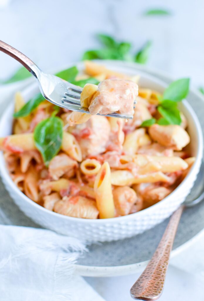 Garlic Chicken Pasta Recipe - Happy Money Saver