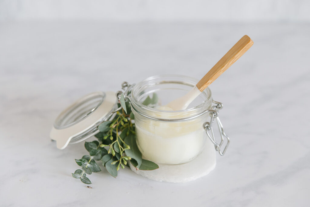 DIY Homemade Vicks Vapor Rub Recipe - So EASY & Natural