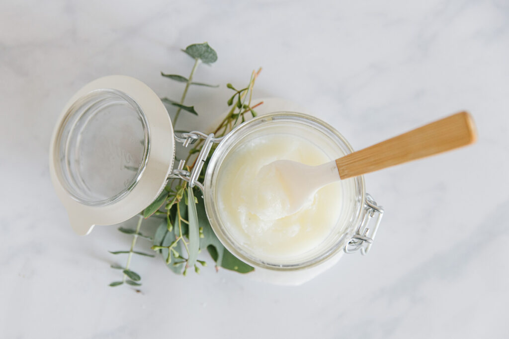 DIY Homemade Vicks Vapor Rub Recipe - So EASY & Natural